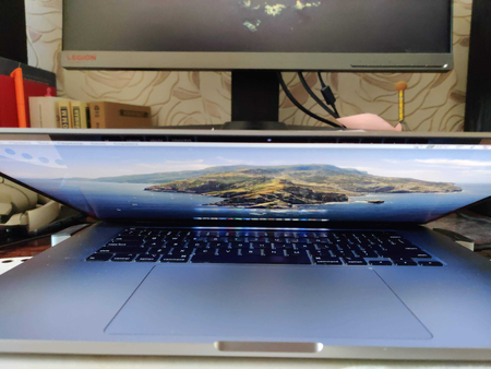 MacBook Pro 16 / Core i9 / 32 RAM / 512 SSD