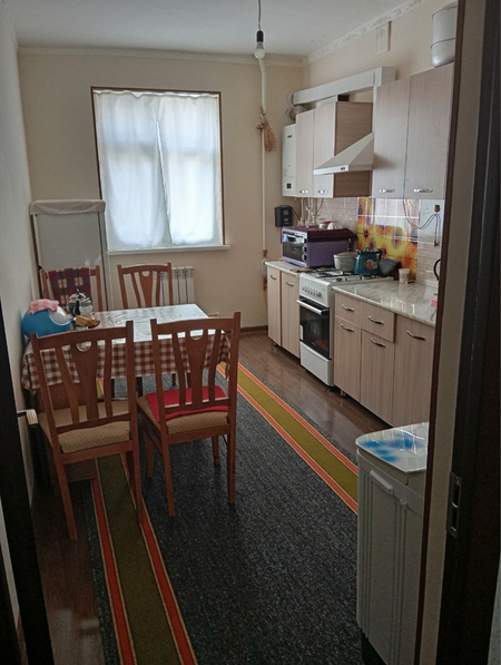 Дом продаеться 3-х комнатный с подвалом, Алмазар сити Джизак