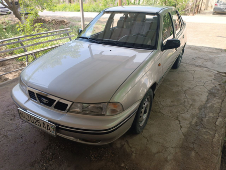 Daewoo Nexia1 holati a'lo