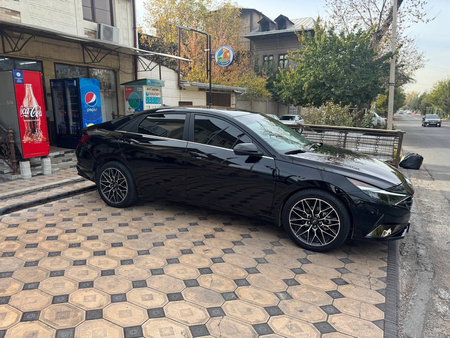 Hyundai Elantra 2022