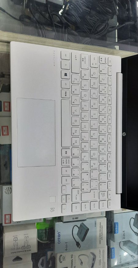 Hp pavilon Aero 13