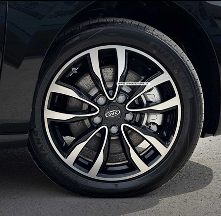 Jac j7 malibuga kankurent salonda tayyor