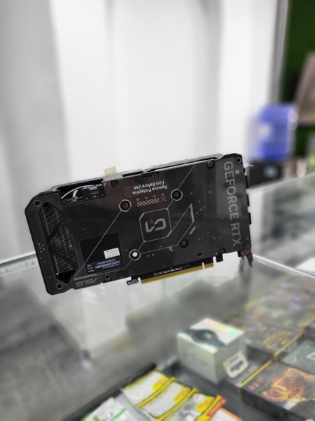 Видеокарта  Asus Dual RTX 4060 Ti 8GB