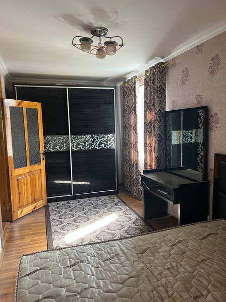 Ул. Титова ориентир Саодат 2-х ком кв на 2-ом этаже панель