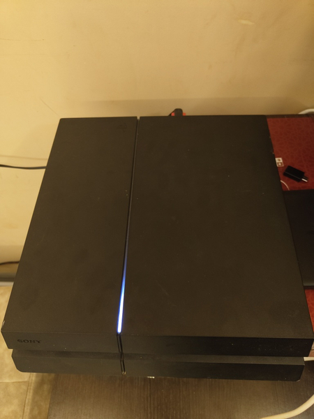 Playstation 4 fat 500gb versiya 9.00