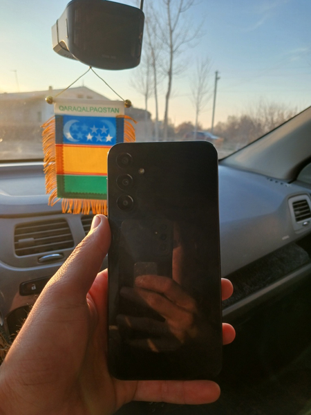 Самсунг А24 сатилади срочно