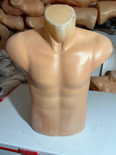 Oyok maniken xam bor