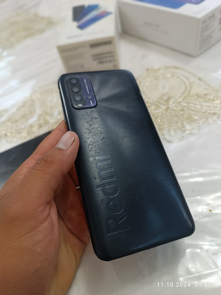 Redmi 9T 4/128GB holati yaxshi