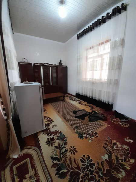 Xovli sotiladi srochno