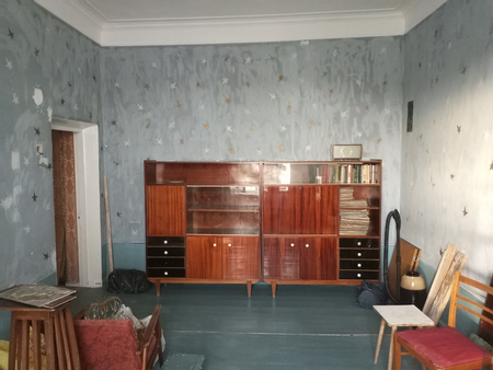 Саракулька, торец 3 этаж, Сталинка