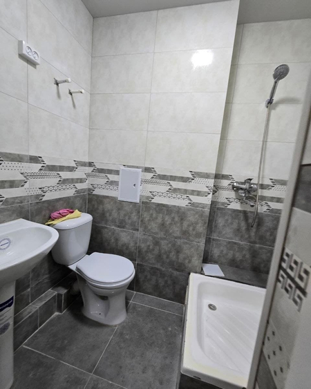 Tezda 1xonalik 6metrli balkoni bilan,7qavatda, 8qavatli yangi g‘ishtli