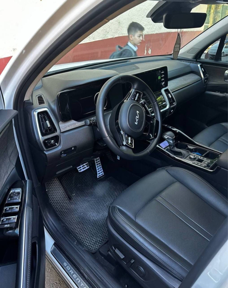 KIA SORENTO 2023 yil 2,5 motor 5 ta òrinlik
