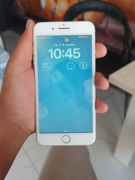 Iphone 8 plus .aybi yoq yengiday