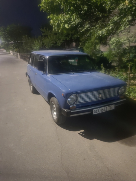Vaz2102 sotiladi