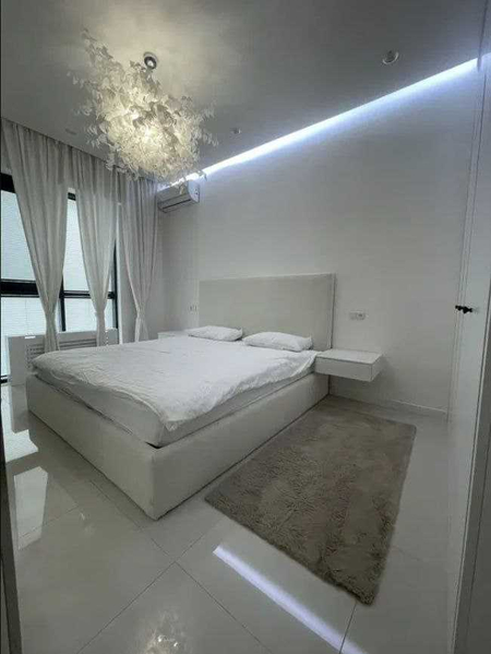 #1803 Продам квартиру 2/4/21 ЖК Akay City метро хамид алимджан