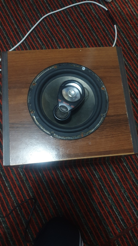 Продаётся колонку MYSTERY MJ830