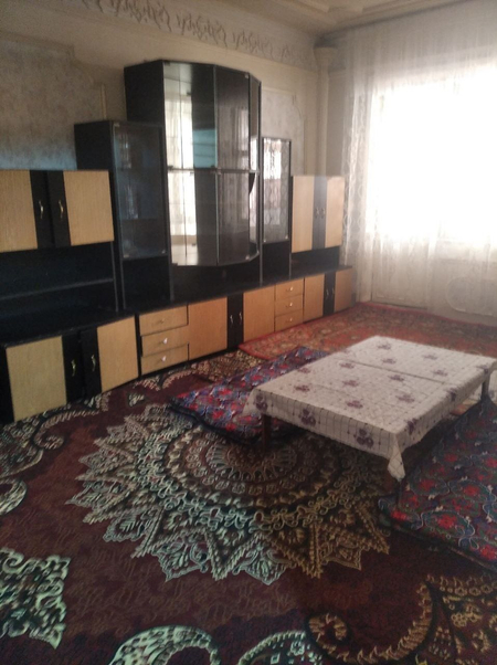 Аренда коракамиш 2.хонали  1.этаж берилади расмдаги уй