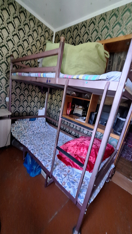 Продаётся двухярусная кровать размеры 90/190
