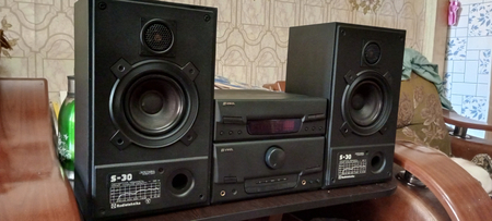Продам колонки S30 с усилителем Inkel