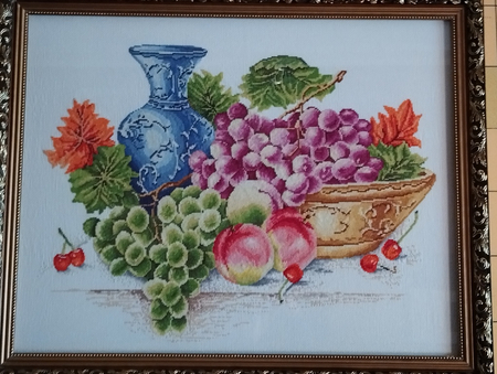 Продаю картины вышитын крестиком