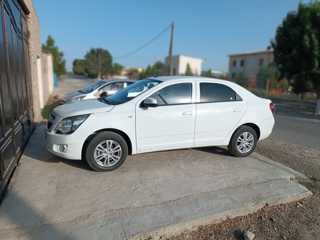 Cobalt sotiladi ajoyib mashina