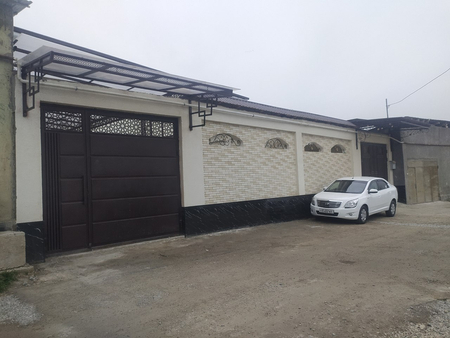 Nazarbeda 2 sotik uy sotiladi