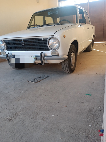 Vaz 2101 ideal but butun moshina
