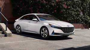 HYUNDAI Elantira