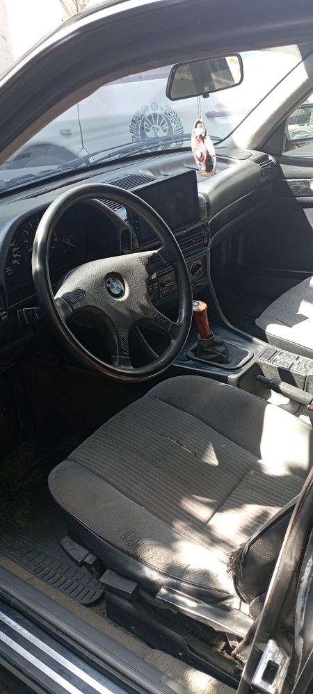 Bmw e32 730i  semyorka