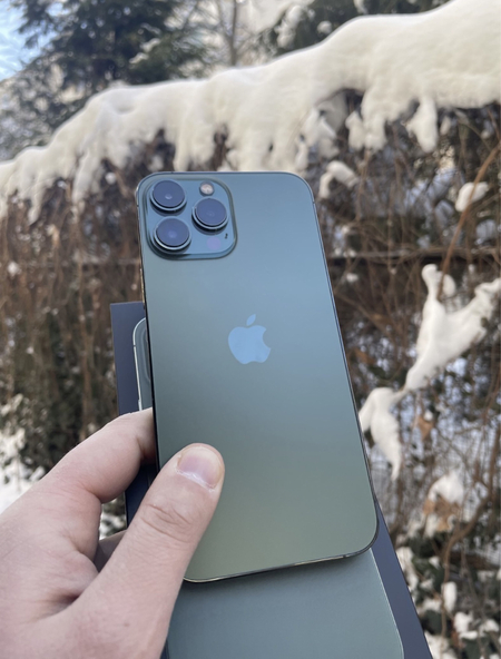 Srochniy Apple 13pro max LLA 128gb xolati  ideal 97% emkost