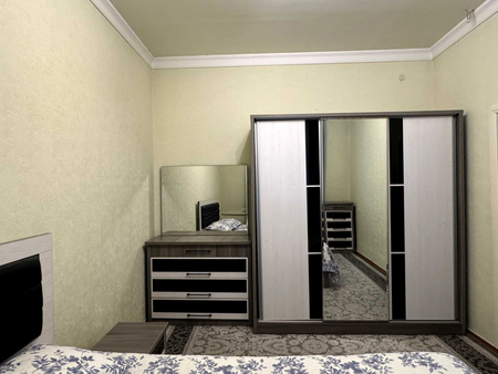 Spalniy mebel koplekt, gilam pardalari bilan