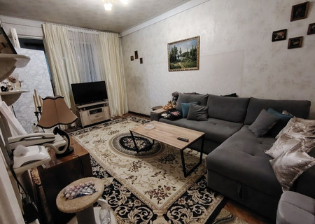 На 10 квартале Чиланзарского района продается квартира. 2/3/4