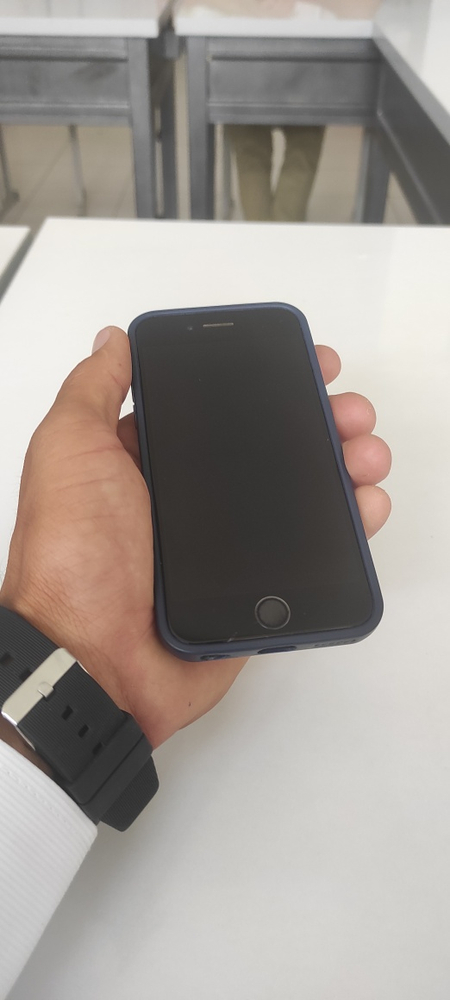 Iphone 7, 128гб  ICloud Тущган!