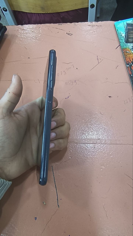 A23 yili 2023 xolati ideal xotirasi 128/6 obmen iphone 11ga dap qilama