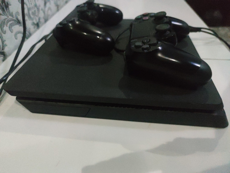 Playstation 4 1 trb