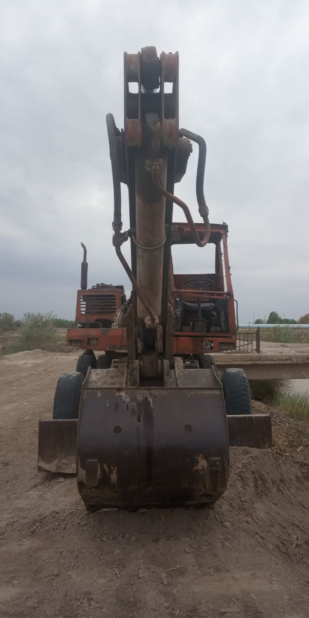 Ekskavator 33.23