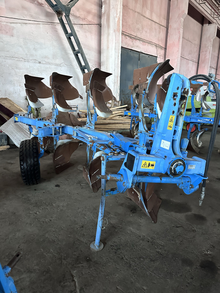 Lemken EurOpal 7 3+1 sotiladi yevropadan keldi