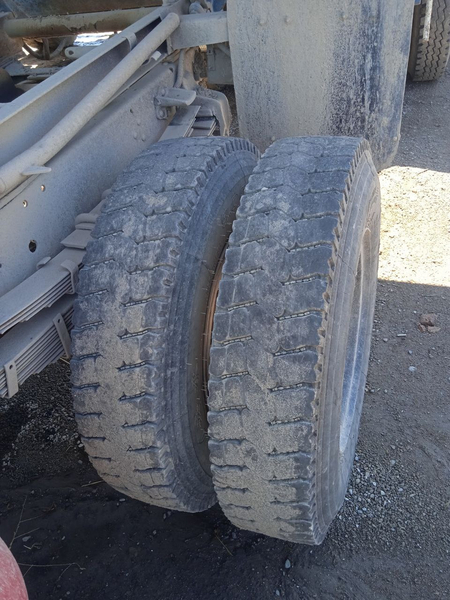 Zil 1990 yil 9500$