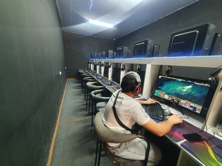 Game Club Sotiladi 20ta Kopmyuter