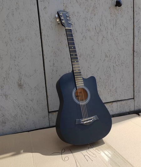 Gitara akustik MW037