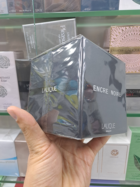 Encre noire Lalique