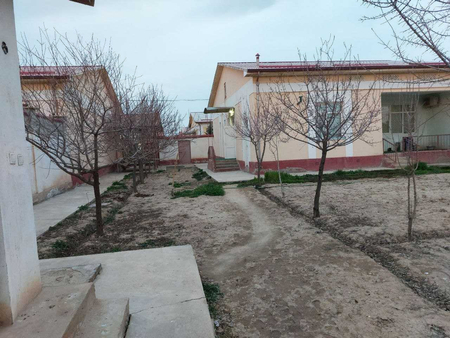 7sotihli 3xonali kattej uy sotiladi