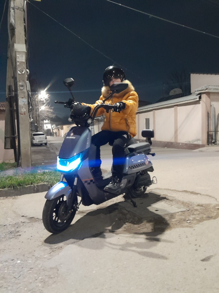 Электроскутер VELOMAX