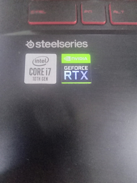MSI novutbuk 17 ekran  turbo rejimi bor