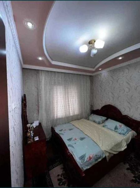 Гулзор  .4/4/5.   -Хороший ремонт-  92 м²  ( GULZOR MAHALLA )