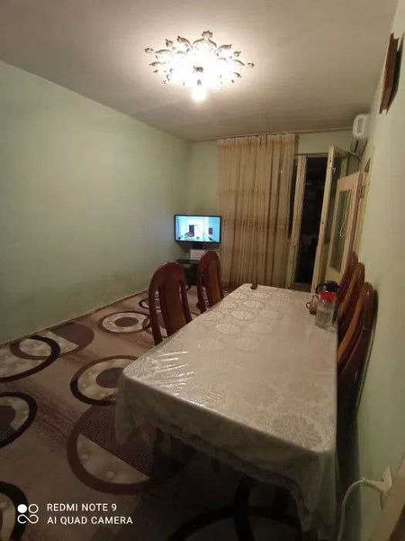 uy sotiladi chilonzor 9kv 1 xona 4 etaj 41000$