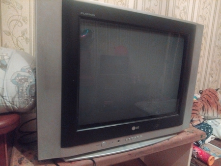 Продаётся телевизор LG