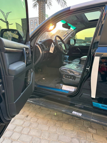 Tayota Land Cruiser Prado 200