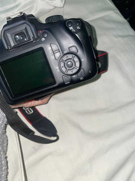 Фотоаппарат Canon 4000D