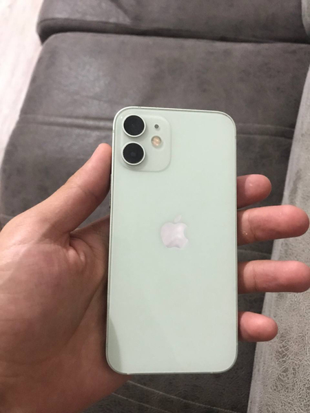 Iphone 12 mini sotiladi